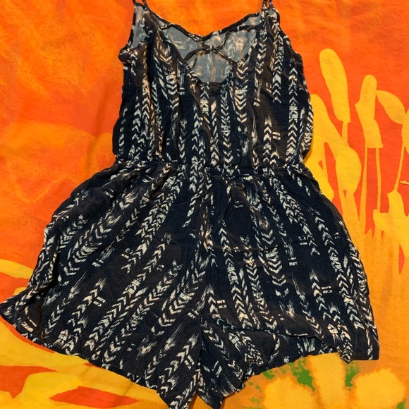 Pants & Jumpsuits | Comfy Forever 21 Romper | Poshmark